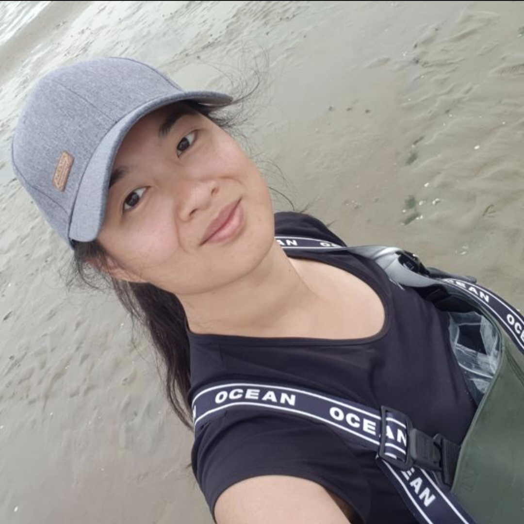 Jennifer Chin - Atomic Hands